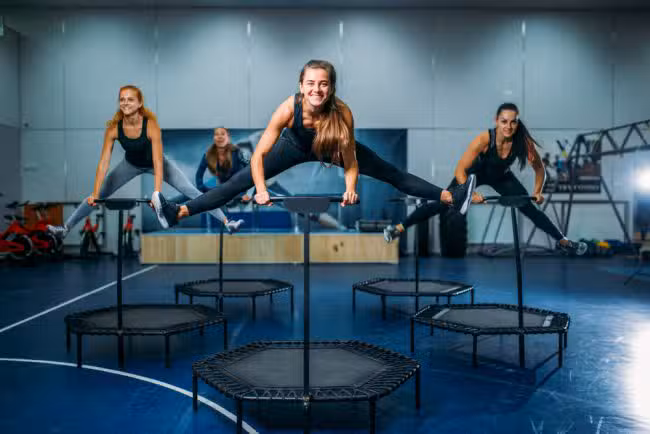 Quels exercices faire sur un trampoline ? | Le Mag DIY